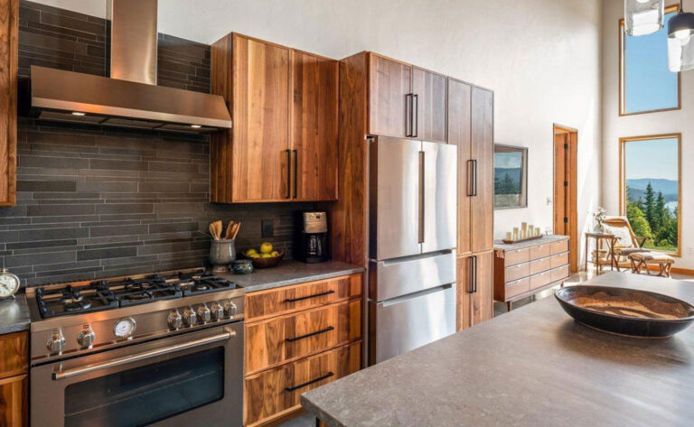 Kitchen Stone Wall Ideas & Inspiration